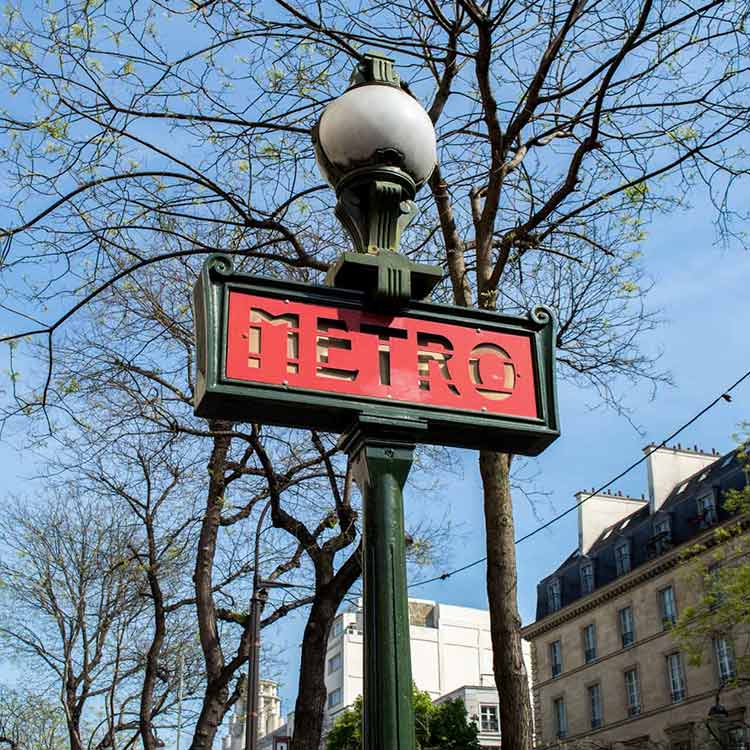 De OV-chipkaart van Parijs: Navigo pas (2025) | Wegwijs naar Parijs